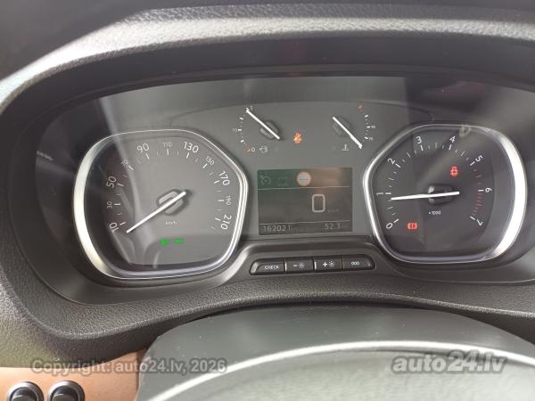 Melns Toyota Proace 2017 Tallina, ar dzinēja tilpumu 2.00 L un nobraukumu 160 tūkst. km par 16000 €, foto 10 vietnē AUTOMOTO.COM.LV