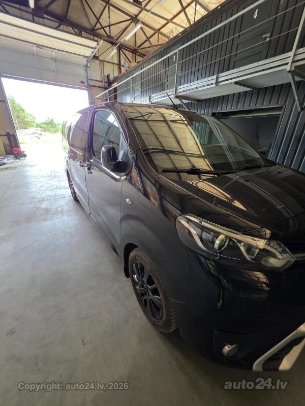 Melns Toyota Proace 2017 Tallina, ar dzinēja tilpumu 2.00 L un nobraukumu 203 tūkst. km par 20999 €, foto 6 vietnē AUTOMOTO.COM.LV