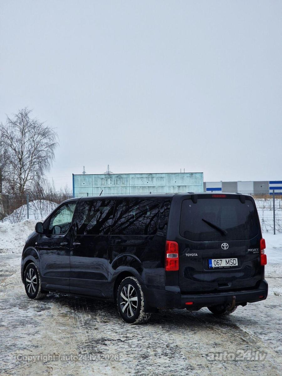 Black Toyota Proace 2018 in Tallinn, with an engine capacity of 2.00 L and mileage of 230 thousand km for 18800 €, photo 6 on AUTOMOTO.COM.LV
