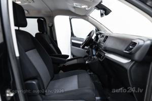 Black Toyota Proace 2018 in Tallinn, with an engine capacity of 1.60 L and mileage of 245 thousand km for 11999 €, photo 11 on AUTOMOTO.COM.LV