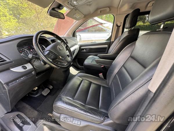 Melns Toyota Proace 2018 Tallina, ar dzinēja tilpumu 2.00 L un nobraukumu 232 tūkst. km par 18900 €, foto 5 vietnē AUTOMOTO.COM.LV