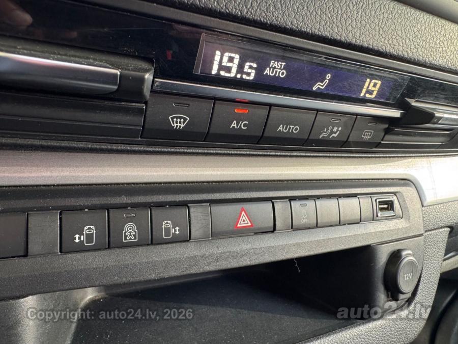 Черный Тойота Proace 2018 в Таллин, объемом двигателя 2.00 л и пробегом 232 тыс. км за 18900 €, фото 16 на AUTOMOTO.COM.LV