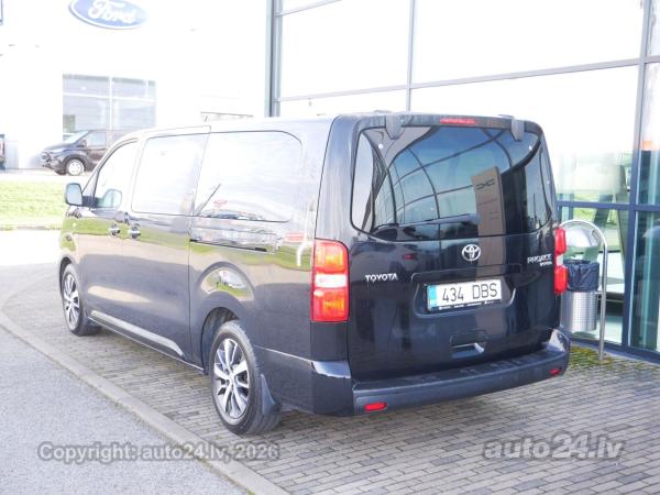 Black Toyota Proace 2019 in Tallinn, with an engine capacity of 1.50 L and mileage of 294 thousand km for 14990 €, photo 5 on AUTOMOTO.COM.LV