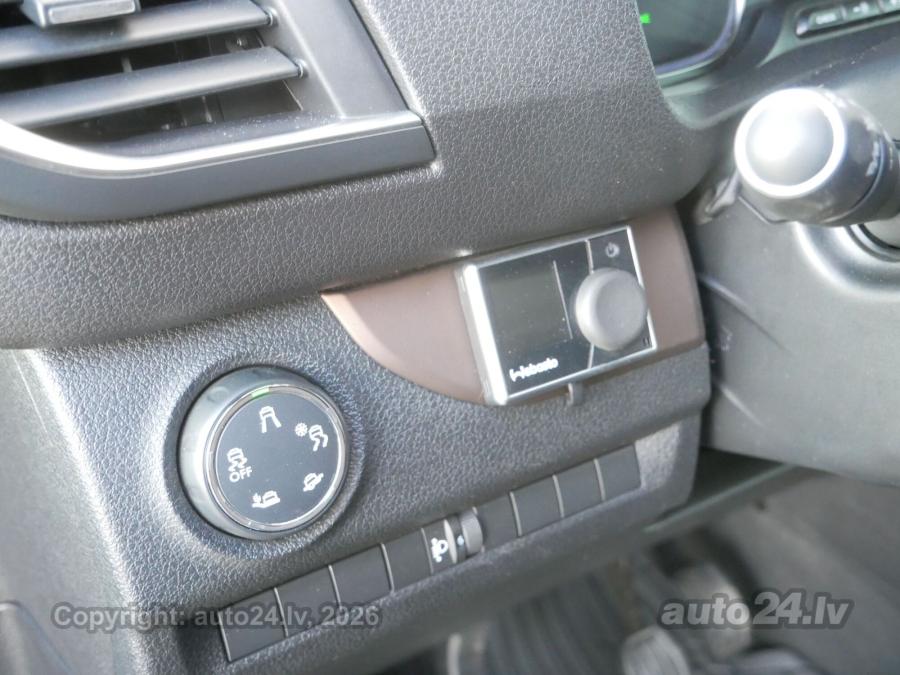 Melns Toyota Proace 2019 Tallina, ar dzinēja tilpumu 1.50 L un nobraukumu 294 tūkst. km par 14990 €, foto 15 vietnē AUTOMOTO.COM.LV