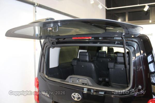 Black Toyota Proace 2021 in Tallinn, with an engine capacity of 2.00 L and mileage of 116 thousand km for 30990 €, photo 10 on AUTOMOTO.COM.LV