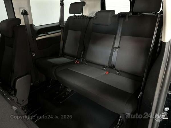 Black Toyota Proace 2021 in Tallinn, with an engine capacity of 2.00 L and mileage of 85 thousand km for 21000 €, photo 7 on AUTOMOTO.COM.LV
