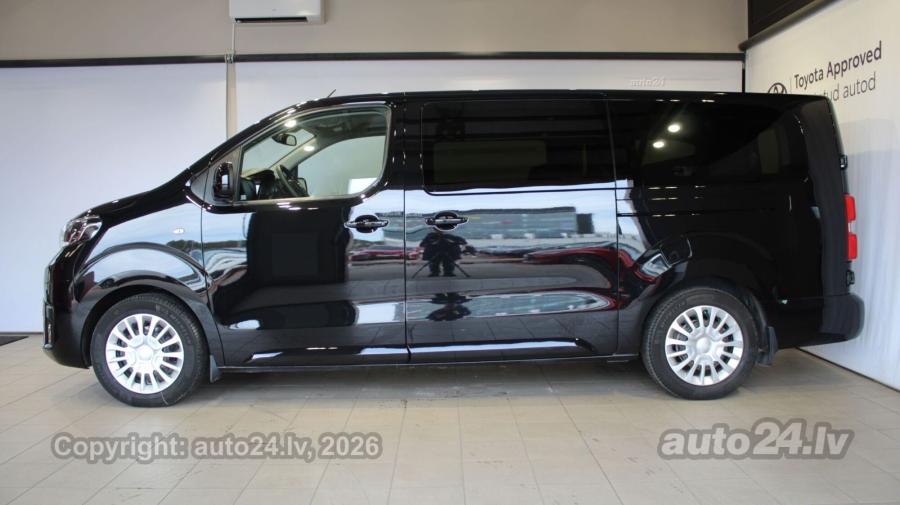 Melns Toyota Proace 2023 Tallina, ar dzinēja tilpumu 2.00 L un nobraukumu 86 tūkst. km par 33490 €, foto 4 vietnē AUTOMOTO.COM.LV