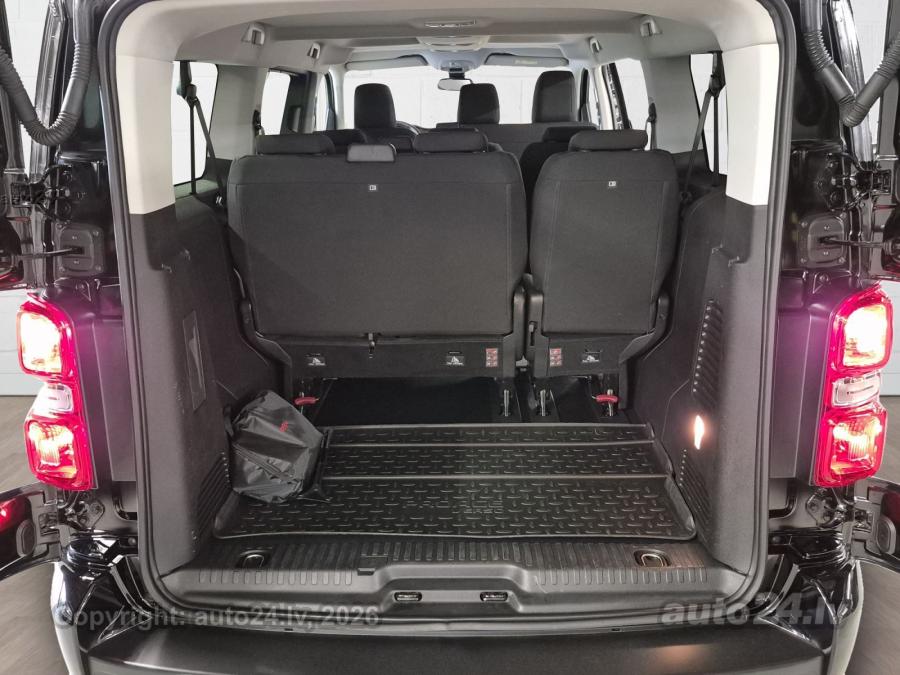 Melns Toyota Proace 2023 Tallina, ar dzinēja tilpumu 2.00 L un nobraukumu 44 tūkst. km par 33990 €, foto 10 vietnē AUTOMOTO.COM.LV