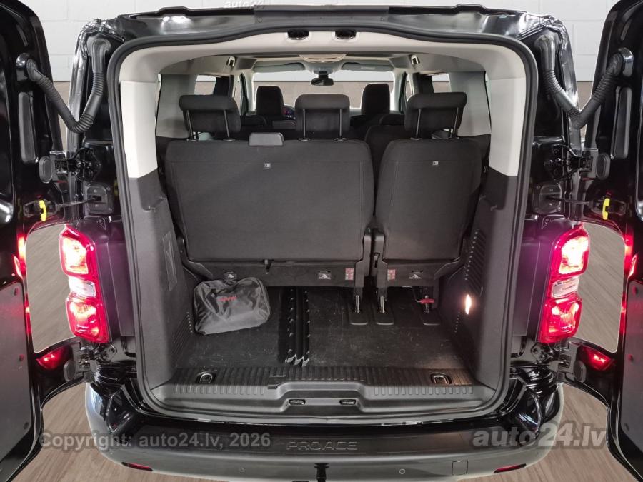 Black Toyota Proace 2023 in Tallinn, with an engine capacity of 2.00 L and mileage of 97 thousand km for 29900 €, photo 11 on AUTOMOTO.COM.LV