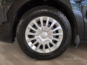 Black Toyota Proace 2023 in Tallinn, with an engine capacity of 2.00 L and mileage of 97 thousand km for 29900 €, photo 15 on AUTOMOTO.COM.LV