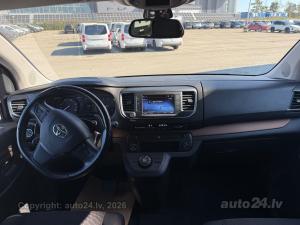 Melns Toyota Proace 2023 Tallina, ar dzinēja tilpumu 2.00 L un nobraukumu 222 tūkst. km par 33490 €, foto 10 vietnē AUTOMOTO.COM.LV