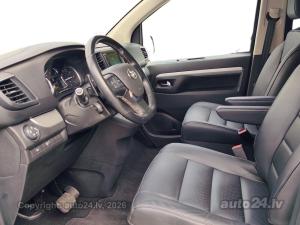 Black Toyota Proace 2024 in Tallinn, with an engine capacity of 2.00 L and mileage of 56 thousand km for 40995 €, photo 12 on AUTOMOTO.COM.LV
