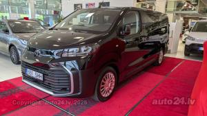 Black Toyota Proace 2024 in Tallinn, with an engine capacity of 2.00 L and mileage of 39 thousand km for 33990 €, photo 4 on AUTOMOTO.COM.LV
