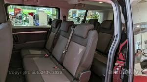 Black Toyota Proace 2024 in Tallinn, with an engine capacity of 2.00 L and mileage of 39 thousand km for 33990 €, photo 11 on AUTOMOTO.COM.LV