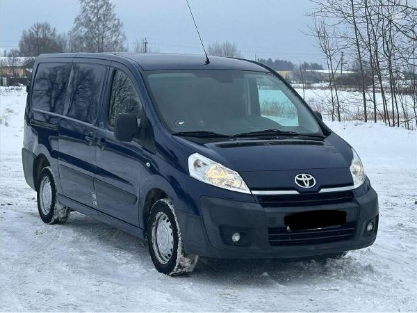 Blue Toyota Proace 2016 in Taurage, with an engine capacity of 2.00 L and mileage of 216 thousand km for 4000 €, photo 4 on AUTOMOTO.COM.LV