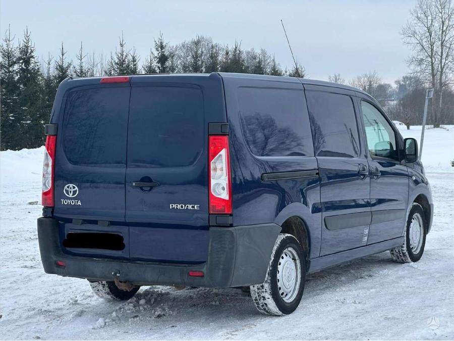 Zils Toyota Proace 2016 Tauragė, ar dzinēja tilpumu 2.00 L un nobraukumu 216 tūkst. km par 4000 €, foto 5 vietnē AUTOMOTO.COM.LV