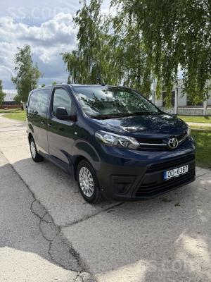 Blue Toyota Proace 2019 in Aizkraukle, with an engine capacity of 1.60 L and mileage of 73 thousand km for 12900 €, photo 3 on AUTOMOTO.COM.LV