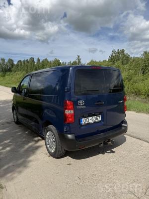 Blue Toyota Proace 2019 in Aizkraukle, with an engine capacity of 1.60 L and mileage of 73 thousand km for 12900 €, photo 4 on AUTOMOTO.COM.LV