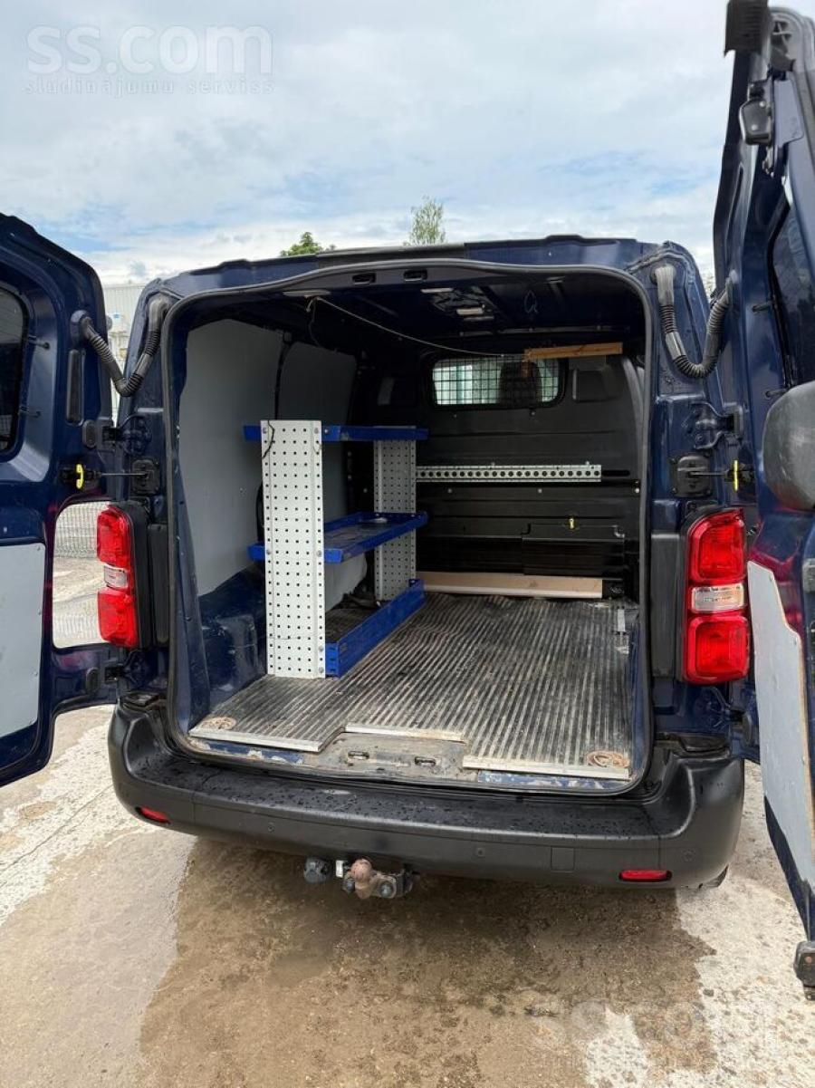 Blue Toyota Proace 2019 in Aizkraukle, with an engine capacity of 1.60 L and mileage of 73 thousand km for 12900 €, photo 10 on AUTOMOTO.COM.LV