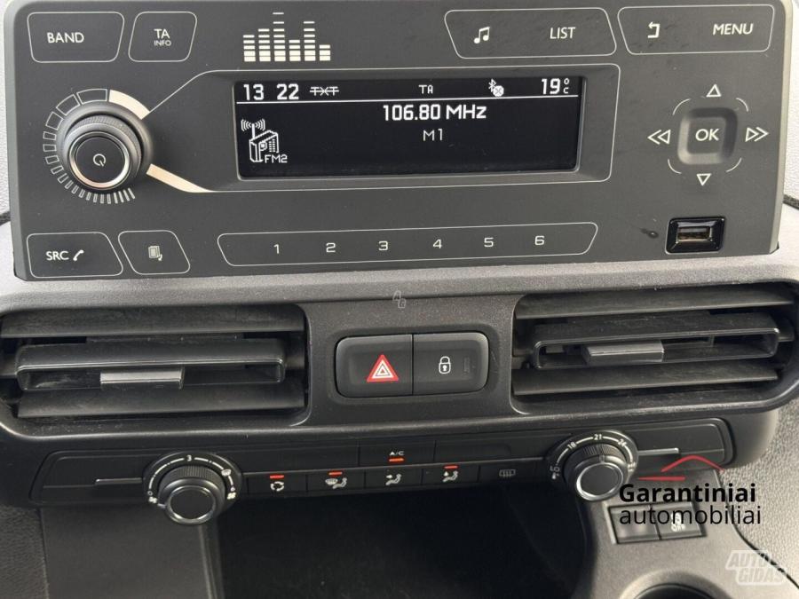 Blue Toyota Proace 2022 in Avizieniai, with an engine capacity of 1.20 L and mileage of 179 thousand km for 12950 €, photo 13 on AUTOMOTO.COM.LV