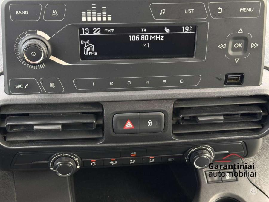 Blue Toyota Proace 2022 in Vilnius, with an engine capacity of 1.20 L and mileage of 179 thousand km for 12950 €, photo 13 on AUTOMOTO.COM.LV