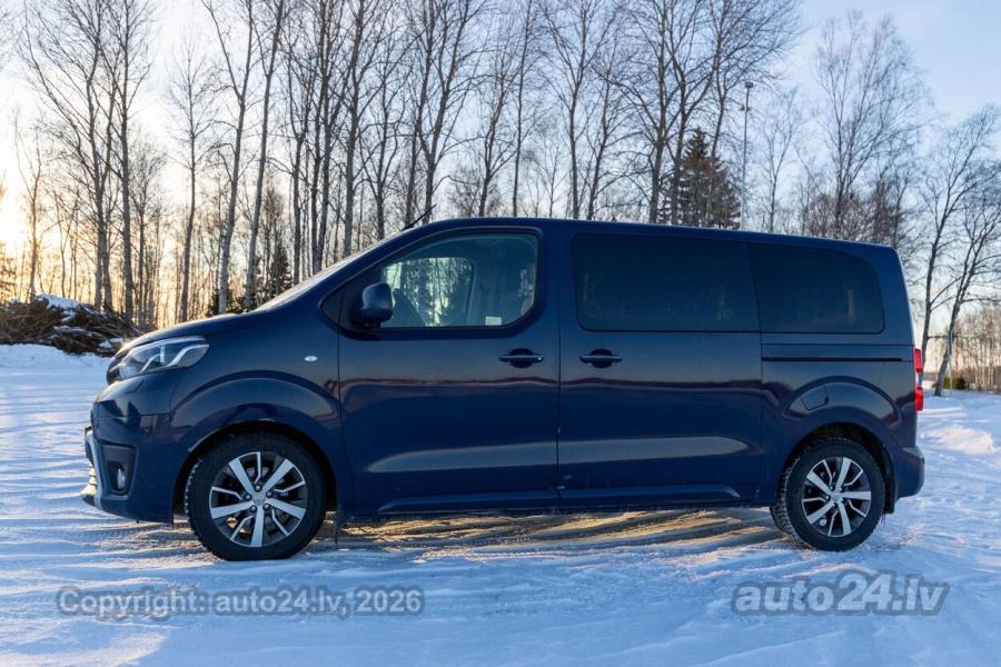 Zils Toyota Proace 2018 Tallina, ar dzinēja tilpumu 2.00 L un nobraukumu 333 tūkst. km par 16600 €, foto 3 vietnē AUTOMOTO.COM.LV