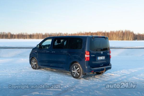 Zils Toyota Proace 2018 Tallina, ar dzinēja tilpumu 2.00 L un nobraukumu 333 tūkst. km par 16600 €, foto 4 vietnē AUTOMOTO.COM.LV