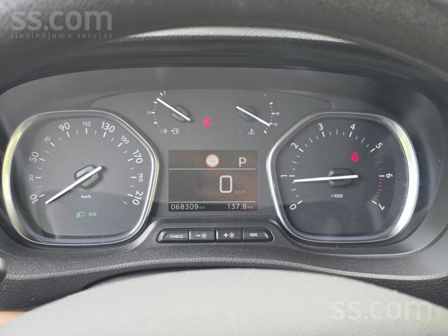 Brūns Toyota Proace 2017 Rīga, ar dzinēja tilpumu 2.00 L un nobraukumu 68 tūkst. km par 22000 €, foto 10 vietnē AUTOMOTO.COM.LV