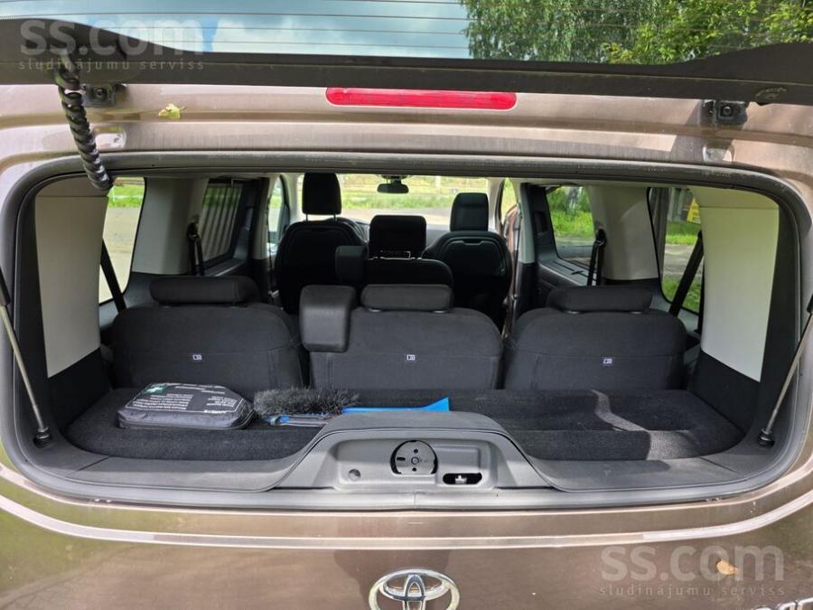 Brūns Toyota Proace 2017 Rīga, ar dzinēja tilpumu 2.00 L un nobraukumu 68 tūkst. km par 22000 €, foto 12 vietnē AUTOMOTO.COM.LV