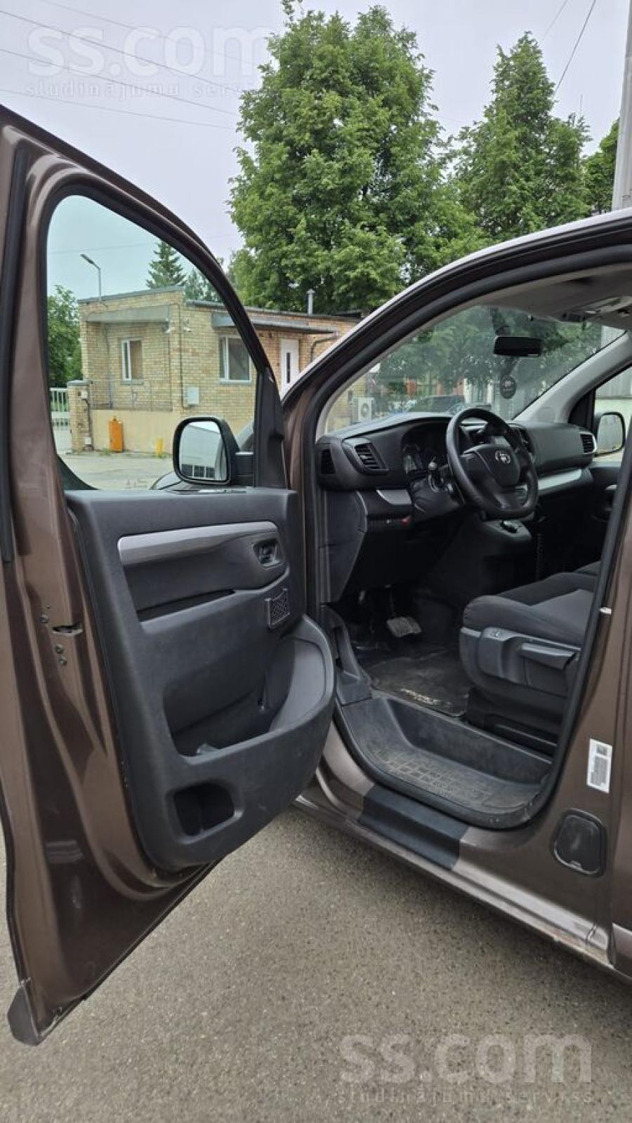 Brūns Toyota Proace 2017 Rīga, ar dzinēja tilpumu 2.00 L un nobraukumu 259 tūkst. km par 13500 €, foto 8 vietnē AUTOMOTO.COM.LV