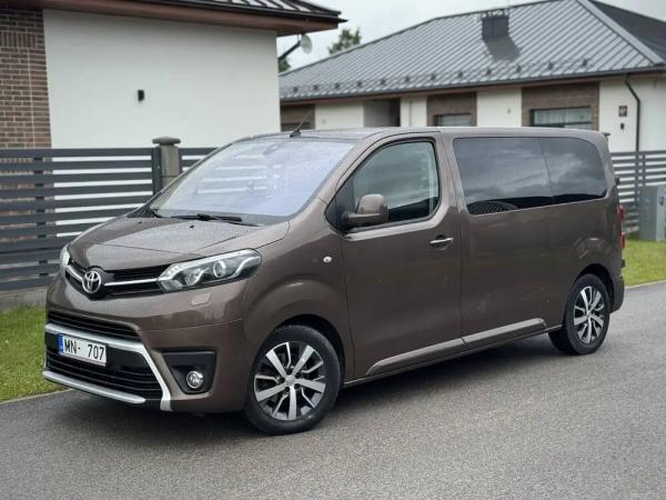 Brown Toyota Proace 2018 in Jelgava, with an engine capacity of 2.00 L and mileage of 123 thousand km for 19800 €, photo 1 on AUTOMOTO.COM.LV