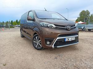 Brūns Toyota Proace 2018 Daugavpils, ar dzinēja tilpumu 2.00 L un nobraukumu 0 tūkst. km par 24900 €, foto  vietnē AUTOMOTO.COM.LV