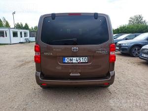 Brūns Toyota Proace 2018 Daugavpils, ar dzinēja tilpumu 2.00 L un nobraukumu 0 tūkst. km par 24900 €, foto 7 vietnē AUTOMOTO.COM.LV