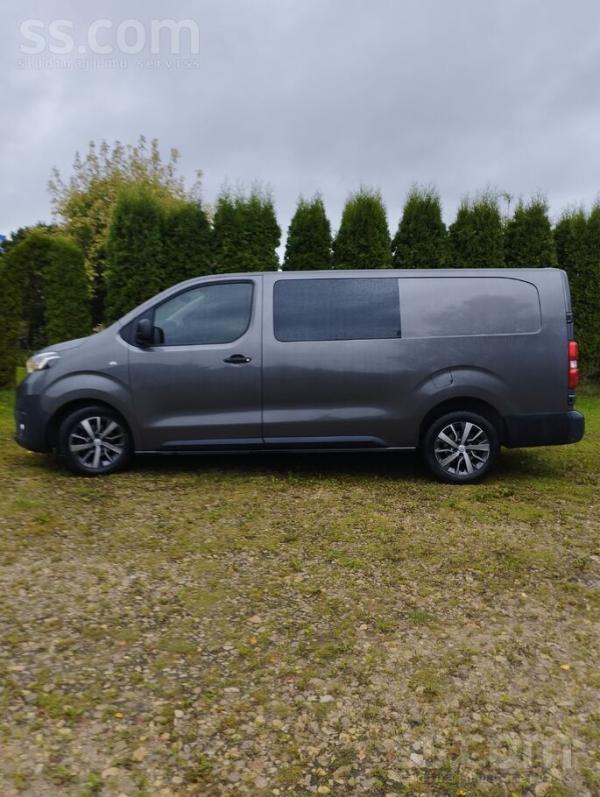 Brown Toyota Proace 2018 in Riga, with an engine capacity of 2.00 L and mileage of 257 thousand km for 135006 €, photo 4 on AUTOMOTO.COM.LV
