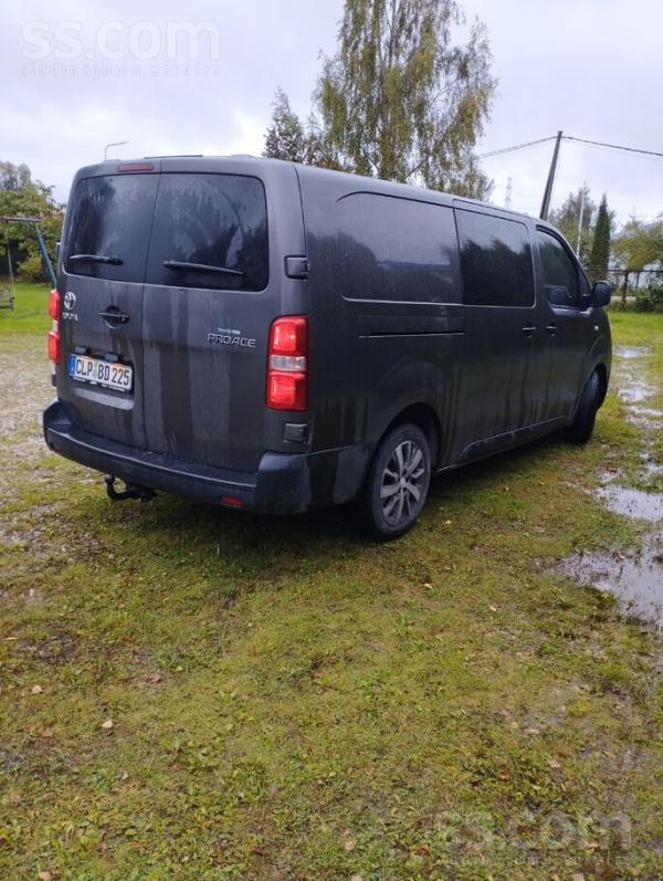 Brown Toyota Proace 2018 in Riga, with an engine capacity of 2.00 L and mileage of 257 thousand km for 135006 €, photo 6 on AUTOMOTO.COM.LV