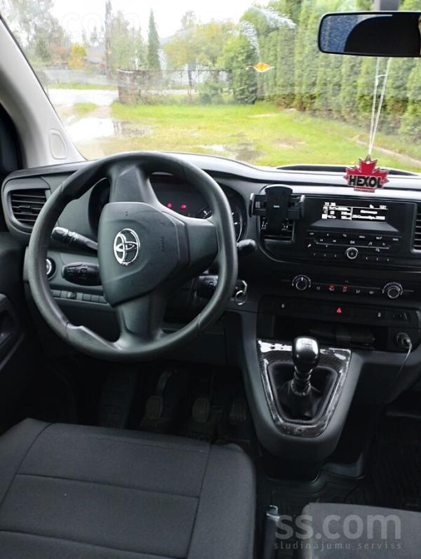 Brown Toyota Proace 2018 in Riga, with an engine capacity of 2.00 L and mileage of 257 thousand km for 135006 €, photo 7 on AUTOMOTO.COM.LV