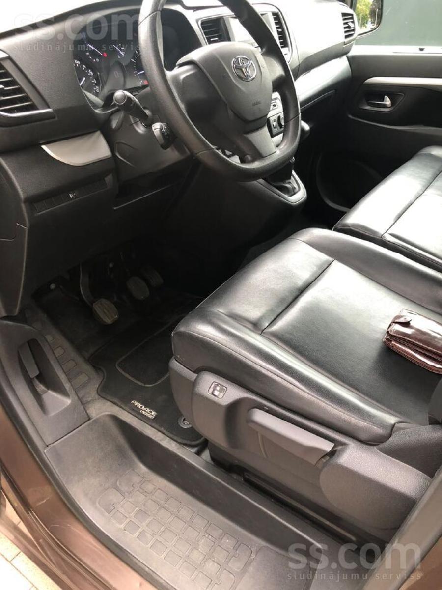 Brown Toyota Proace 2020 in Riga, with an engine capacity of 2.00 L and mileage of 131 thousand km for 20750 €, photo 17 on AUTOMOTO.COM.LV