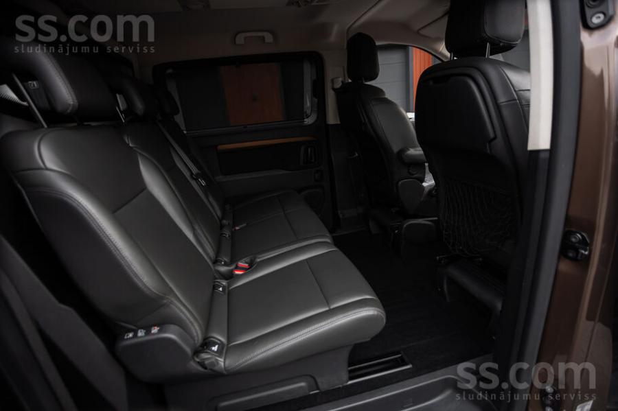Brown Toyota Proace 2020 in Jelgava, with an engine capacity of 2.00 L and mileage of 0 thousand km for 16700 €, photo 10 on AUTOMOTO.COM.LV