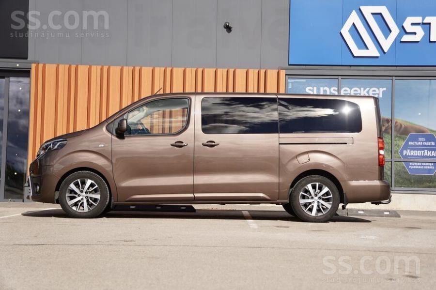 Brown Toyota Proace 2022 in Riga, with an engine capacity of 2.00 L and mileage of 87 thousand km for 28900 €, photo 5 on AUTOMOTO.COM.LV