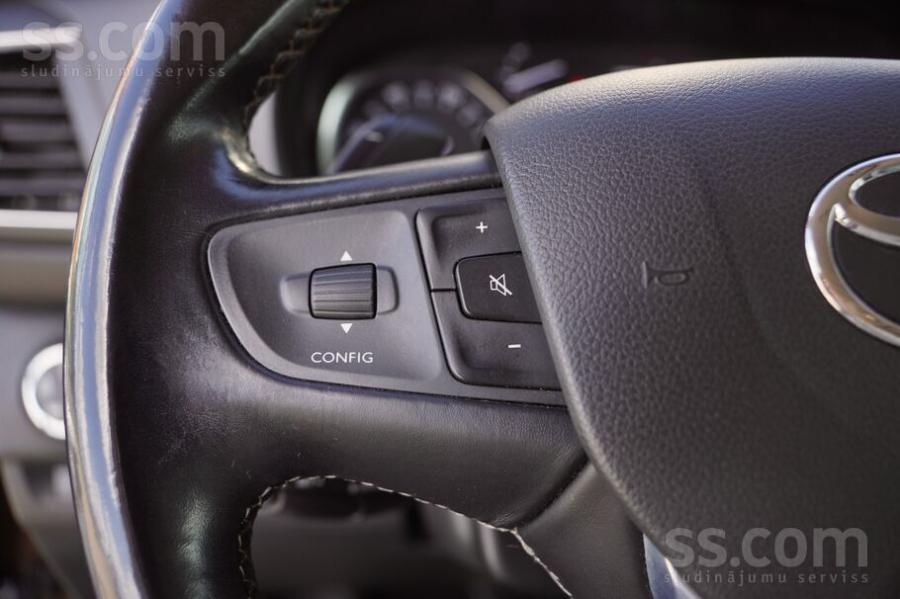 Brown Toyota Proace 2022 in Riga, with an engine capacity of 2.00 L and mileage of 87 thousand km for 28900 €, photo 13 on AUTOMOTO.COM.LV
