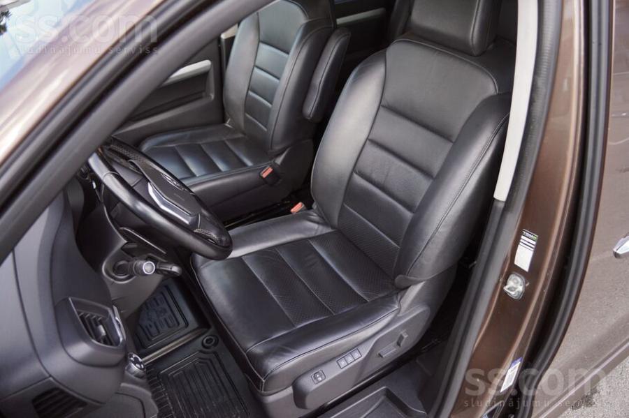 Brown Toyota Proace 2022 in Riga, with an engine capacity of 2.00 L and mileage of 87 thousand km for 28900 €, photo 19 on AUTOMOTO.COM.LV