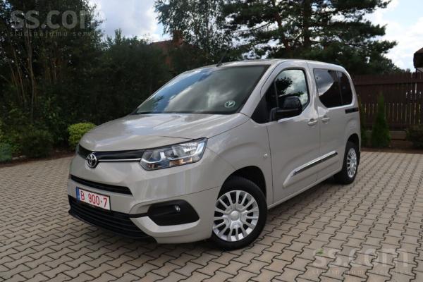 Brown Toyota Proace 2022 in Riga, with an engine capacity of 1.50 L and mileage of 172 thousand km for 11990 €, photo 1 on AUTOMOTO.COM.LV