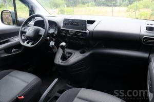 Brown Toyota Proace 2022 in Riga, with an engine capacity of 1.50 L and mileage of 172 thousand km for 11990 €, photo 11 on AUTOMOTO.COM.LV