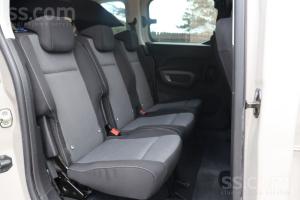 Brown Toyota Proace 2022 in Riga, with an engine capacity of 1.50 L and mileage of 172 thousand km for 11990 €, photo 15 on AUTOMOTO.COM.LV