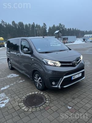 Brown Toyota Proace 2023 in Valmiera, with an engine capacity of 2.00 L and mileage of 40 thousand km for 45000 €, photo 4 on AUTOMOTO.COM.LV