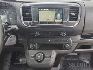 Brown Toyota Proace 2023 in Riga, with an engine capacity of 2.00 L and mileage of 26 thousand km for 33638 €, photo 7 on AUTOMOTO.COM.LV