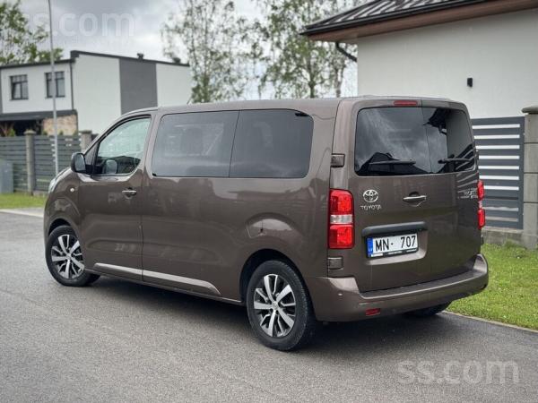 Brūns Toyota Proace 2018 Jelgava, ar dzinēja tilpumu 2.00 L un nobraukumu 123 tūkst. km par 19800 €, foto 2 vietnē AUTOMOTO.COM.LV