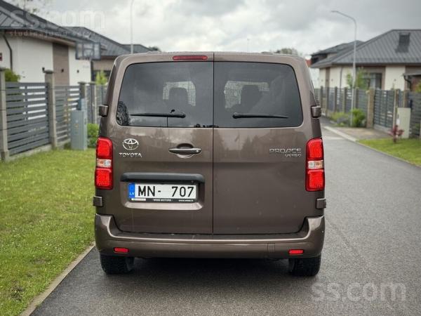 Brūns Toyota Proace 2018 Jelgava, ar dzinēja tilpumu 2.00 L un nobraukumu 123 tūkst. km par 19800 €, foto 7 vietnē AUTOMOTO.COM.LV
