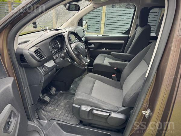 Brūns Toyota Proace 2018 Jelgava, ar dzinēja tilpumu 2.00 L un nobraukumu 123 tūkst. km par 19800 €, foto 8 vietnē AUTOMOTO.COM.LV