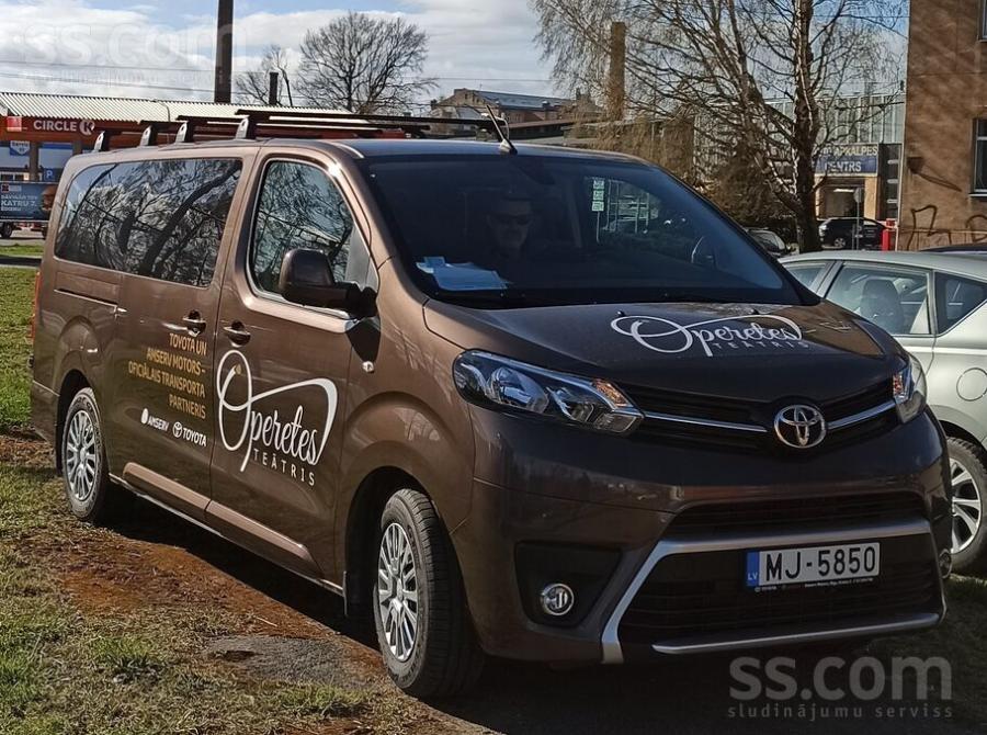 Brown Toyota Proace 2019 in Riga, with an engine capacity of 1.50 L and mileage of 153 thousand km for 14000 €, photo 1 on AUTOMOTO.COM.LV